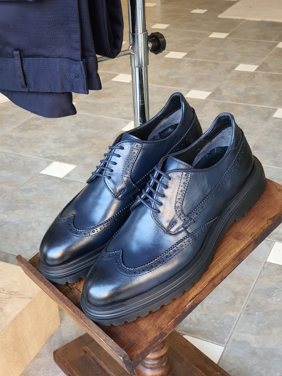 Argeli Navy Blue Wingtip Oxfords | BOJONI